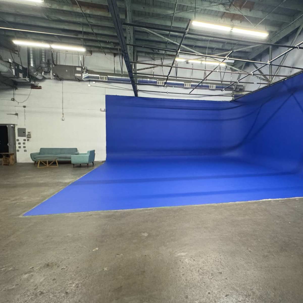 Chroma Blue Cyc Stage in LA Warehouse Film Studio, Los Angeles, CA ...