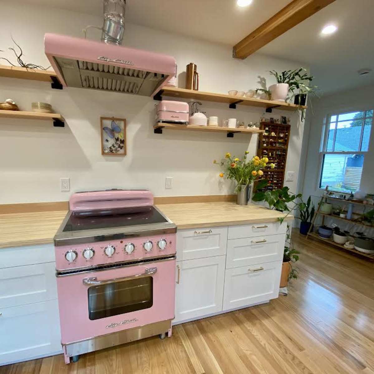 Barbie Dreamhouse Kitchen, PORTLAND, OR | Production | Peerspace