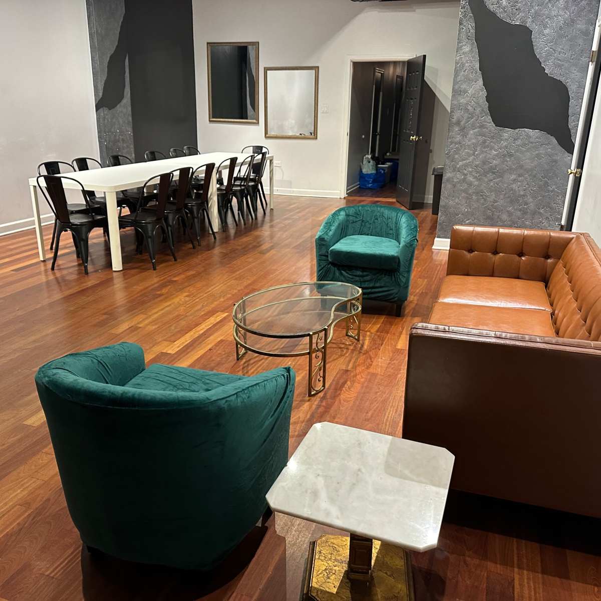 Unique and Spacious Converted Storefront Loft, Chicago, IL | Event ...