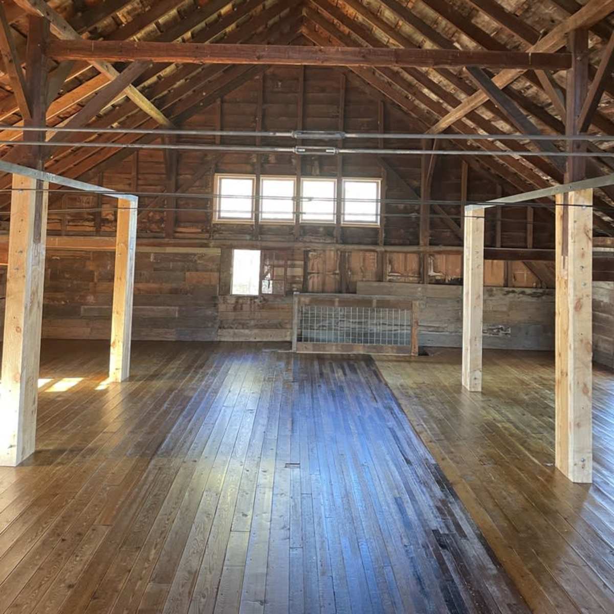 Historic Barn, Kinderhook, NY | Production | Peerspace