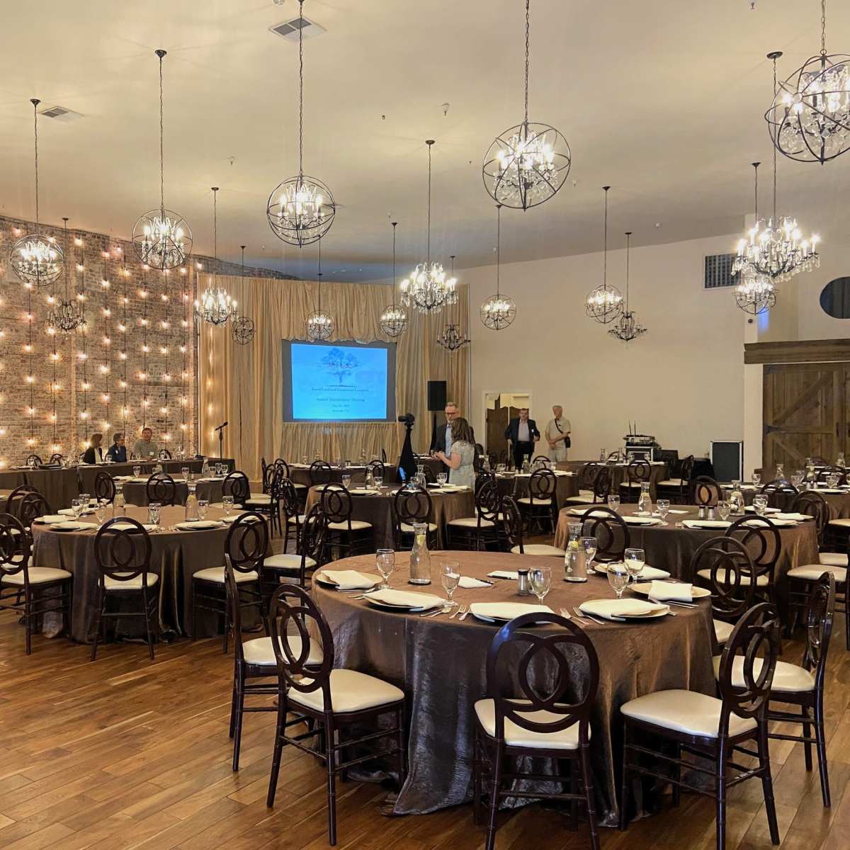 Beautiful Brick Ballroom, Modesto, CA | Event | Peerspace