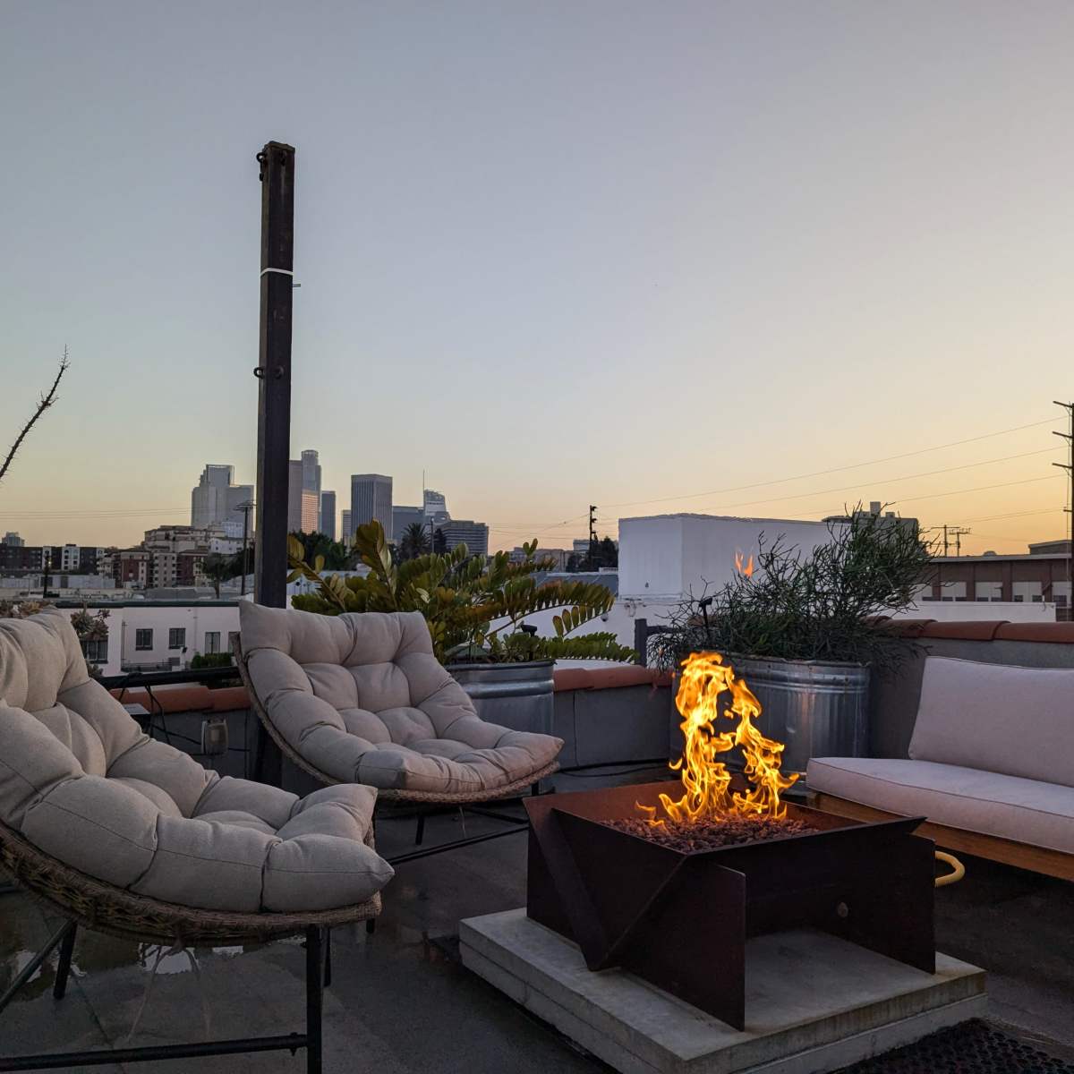 Bright, Natural Apartment with 360 Rooftop View, Los Angeles, CA ...