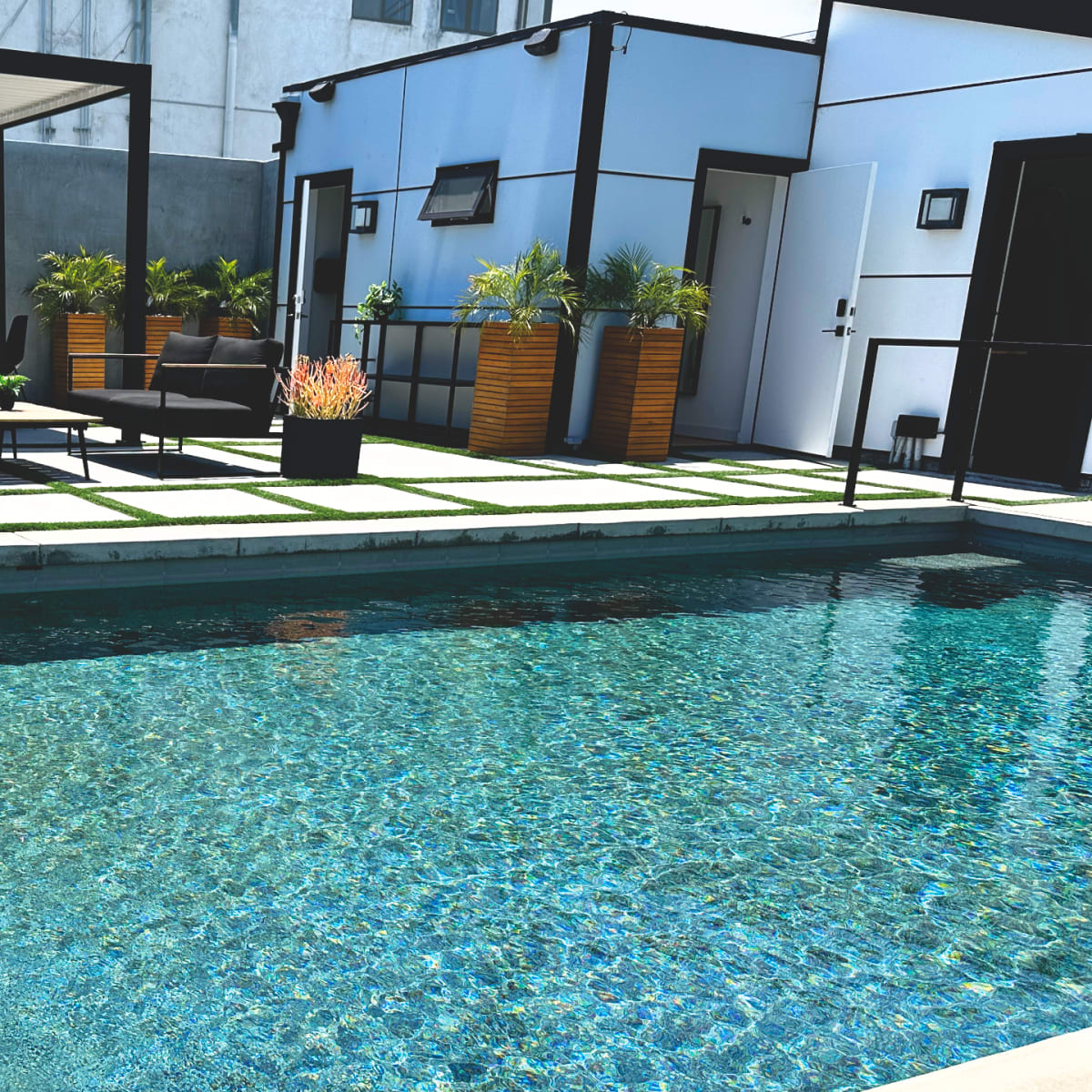 Blue House with the Green Door - Pool/Hot Tub/Projector/85"TV, Los ...
