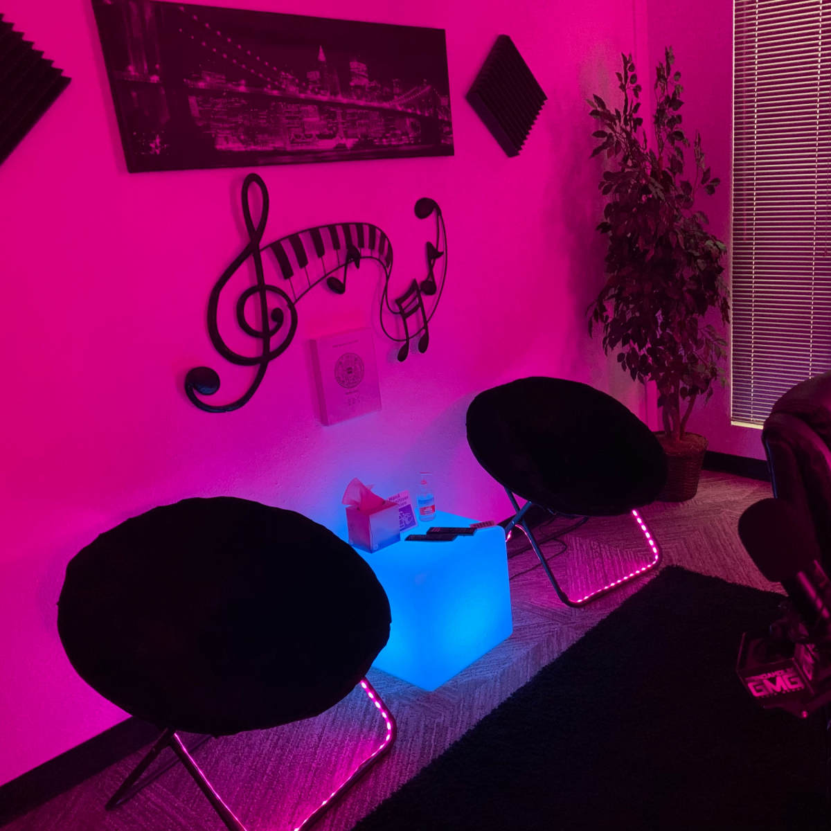 A Creator's Playground: Explore Limitless Creativity in Our Vibrant ...