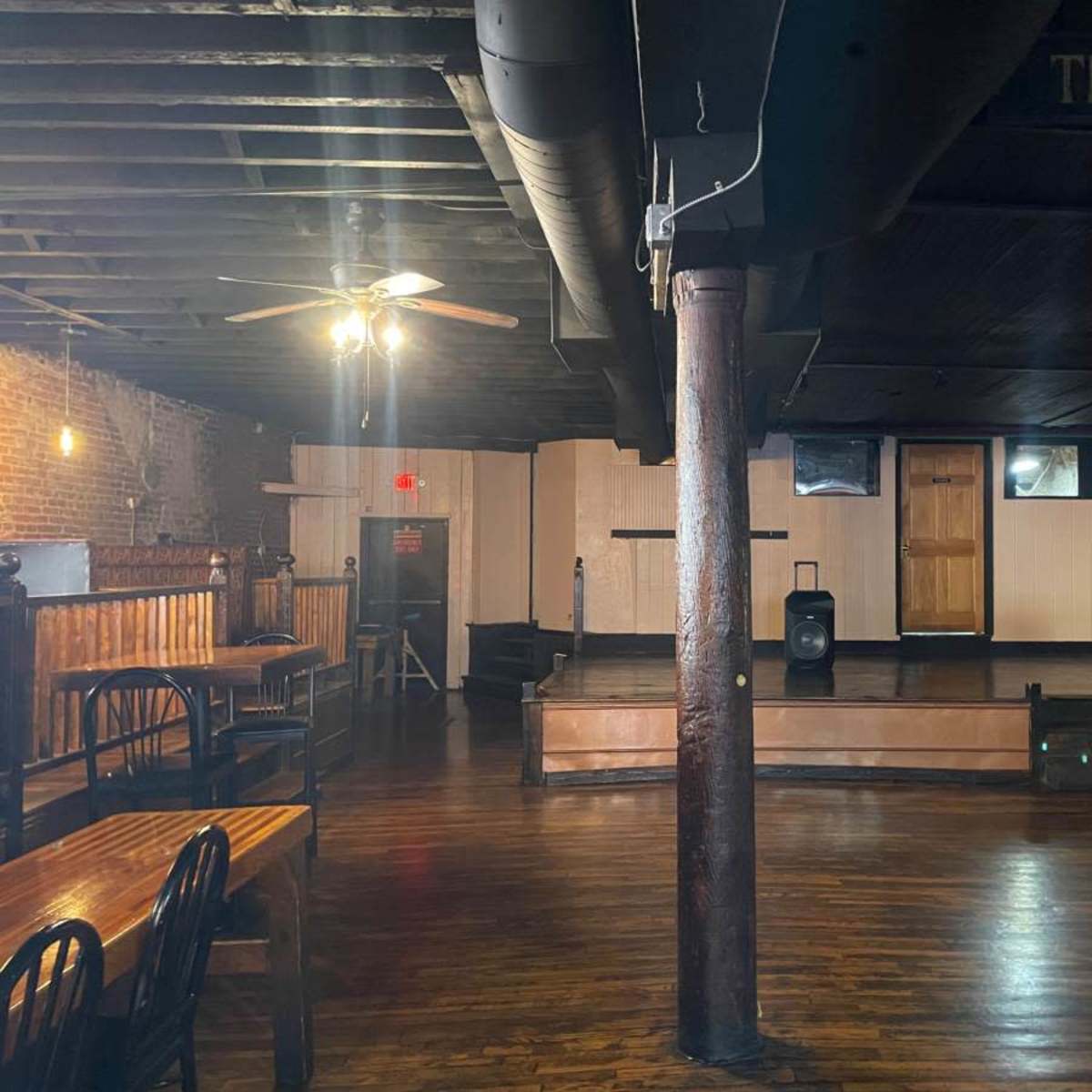 Rustic Restaurant with Industrial feel in Historic Setting, St Louis ...