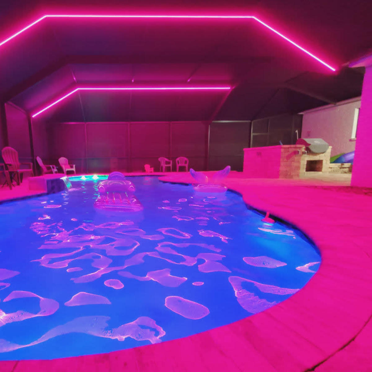 Screened Pool Bungalow with Fabulous LED Lighting, Jacksonville, FL ...