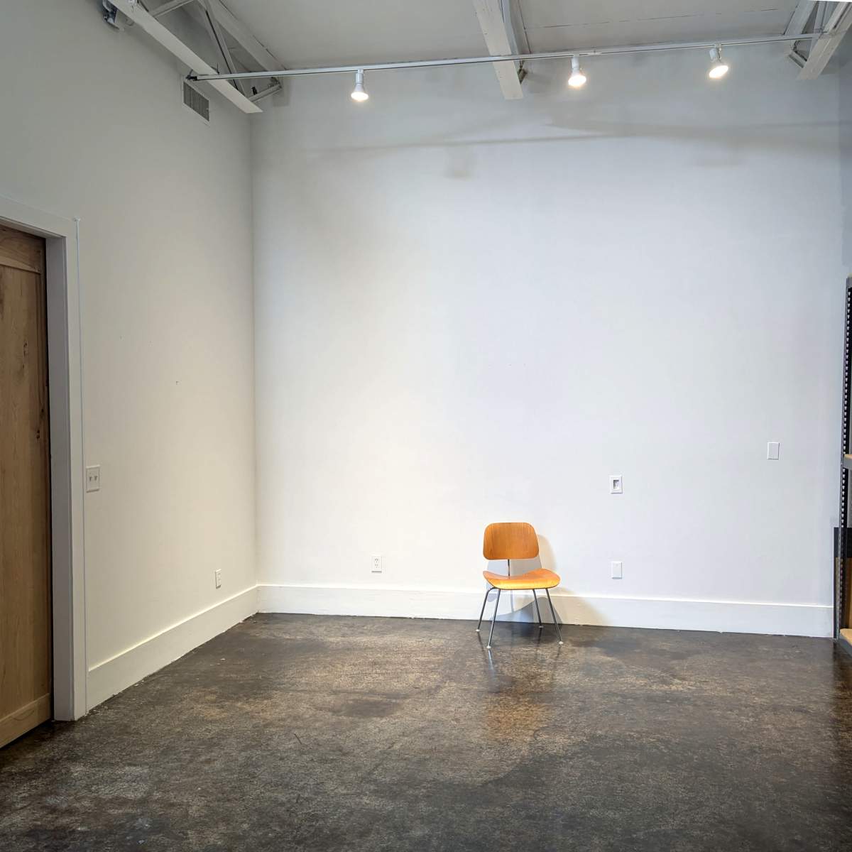Photo Studio In Design District Artist Loft Warehouse, Dallas, TX ...