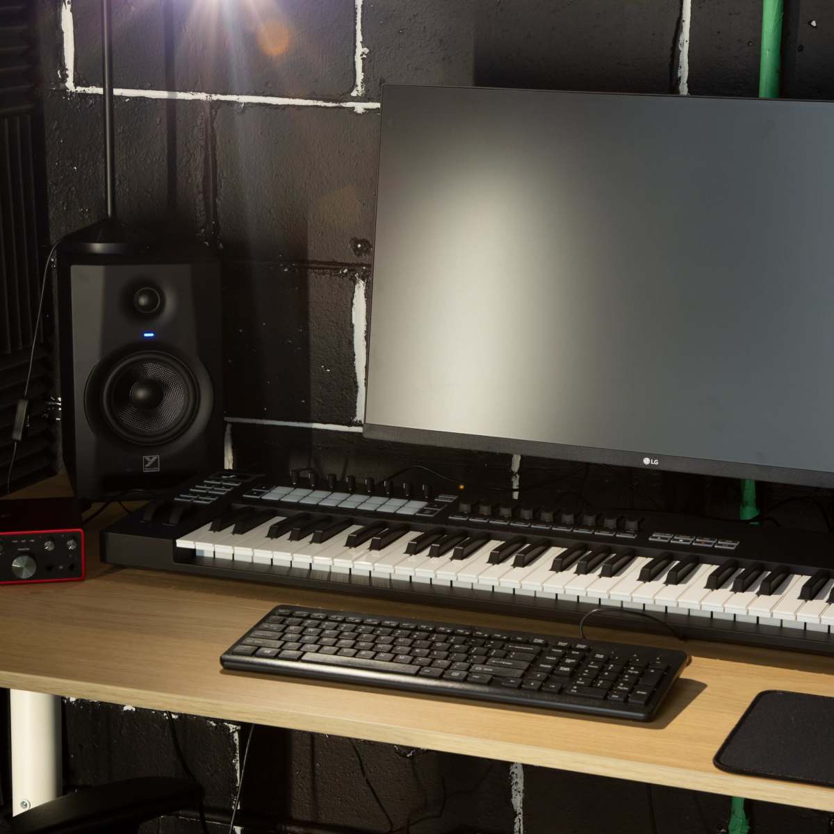 Downtown Affordable Recording Studio, Toronto | Production | Peerspace