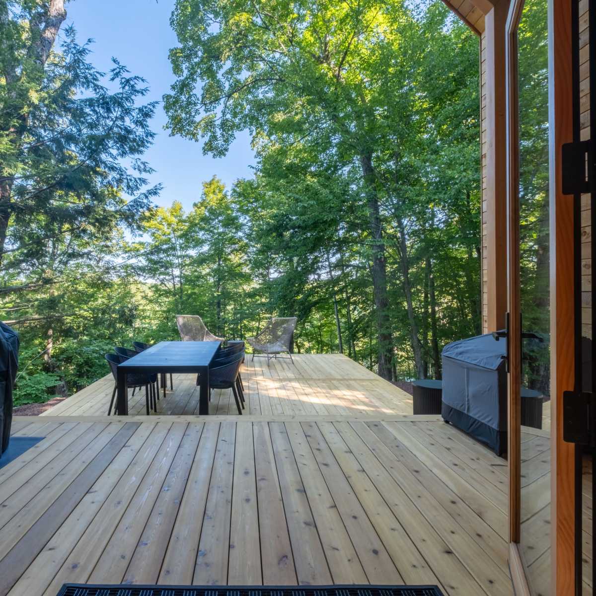 Modern Waterfront Cottage, Haliburton | Production | Peerspace