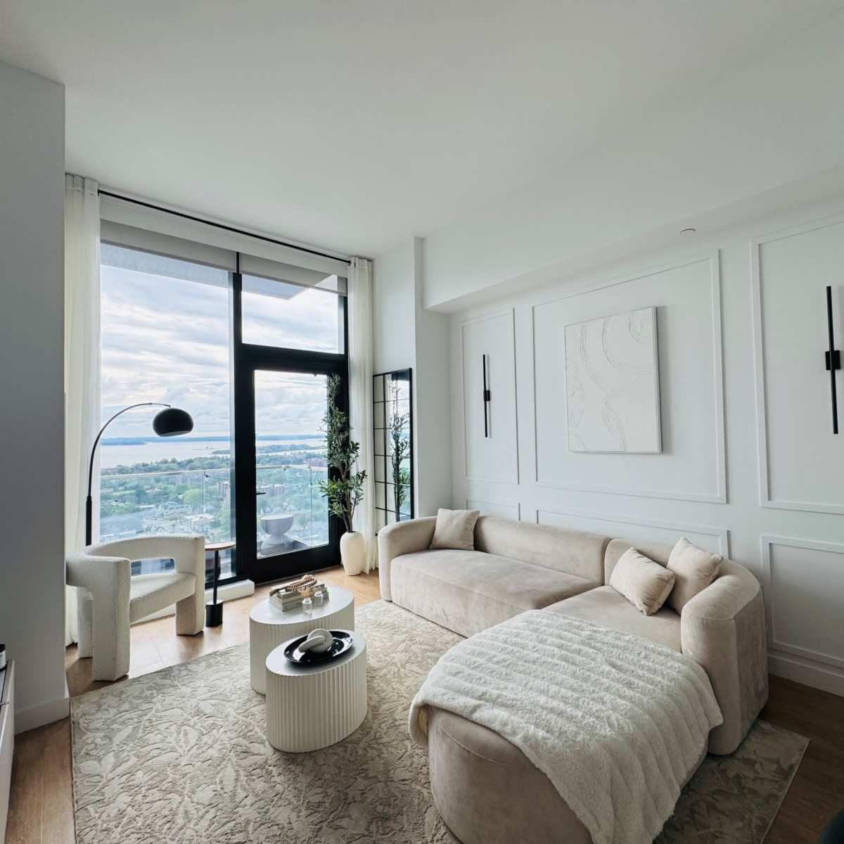 New Roc Balcony City View, New Rochelle, NY | Production | Peerspace