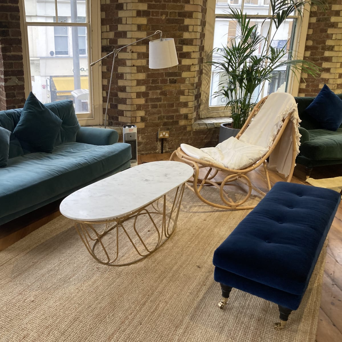 Light-filled Loft Style Lounge in a Grade II Listed Warehouse, London ...