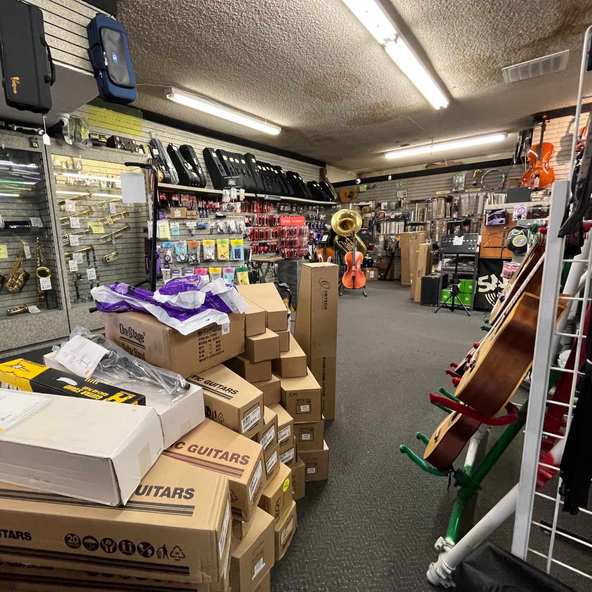 Mom and Pop Music Store, Los angeles, CA | Production | Peerspace