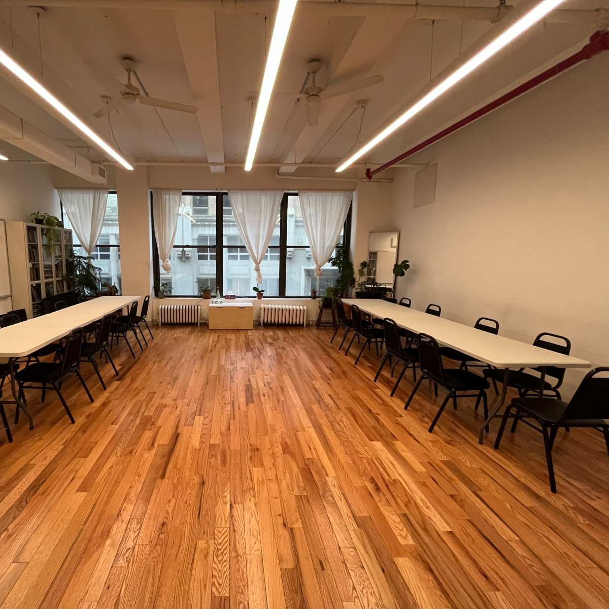Midtown Flexible Event Studio in New York, New York, NY | Event | Peerspace