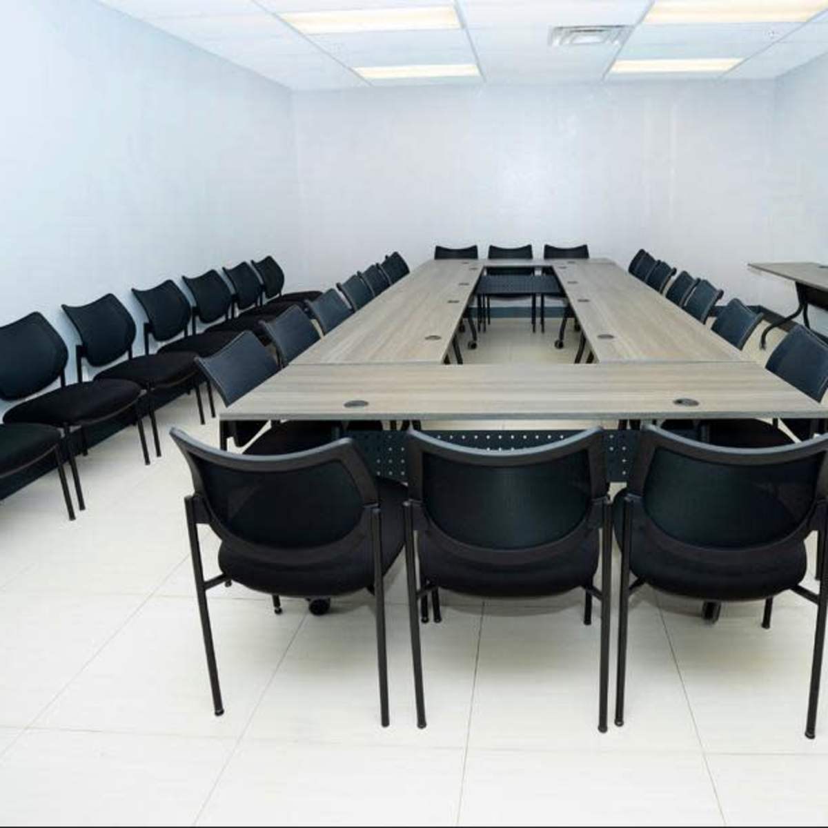 Spacious Classroom/Meeting Room, Kissimmee, FL | Event | Peerspace