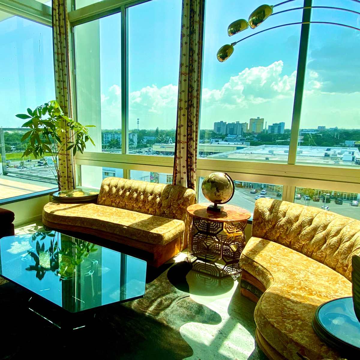 GORGEOUS UPSCALE RETRO LOFT, Miami, FL | Event | Peerspace