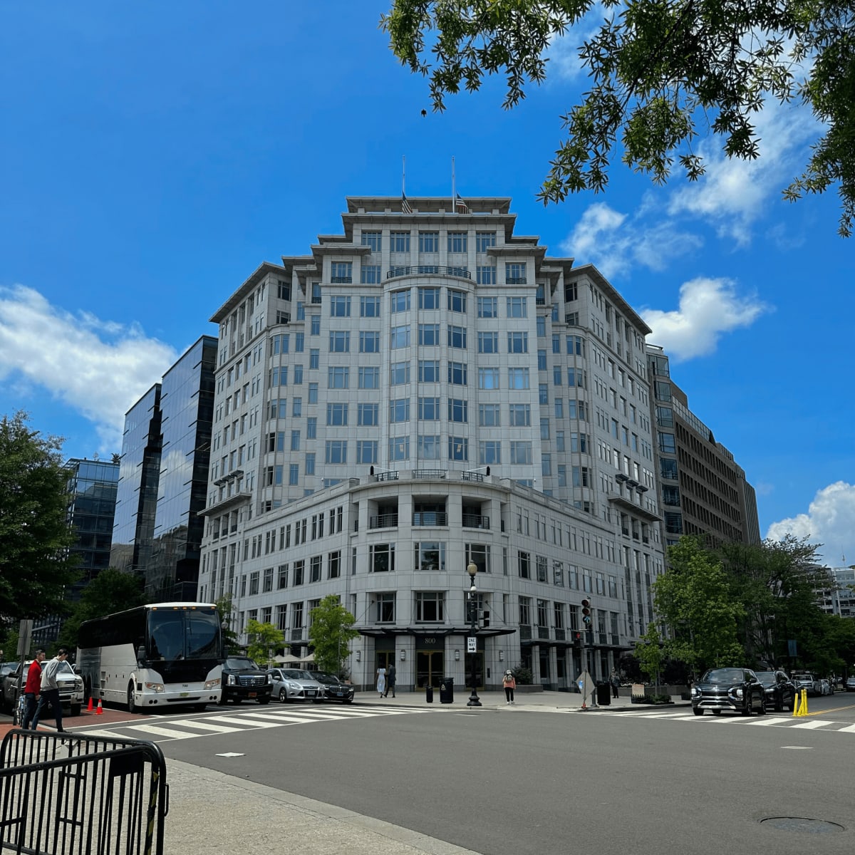 Spacious DC Boardroom with Ample Light Across From the White House ...