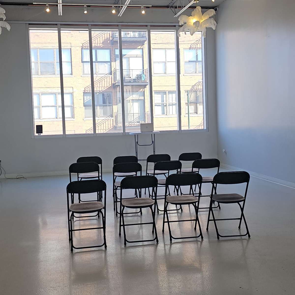 BLANKKANVAS LUXURY BOUTIQUE SPACE: A beautiful open concept space with ...