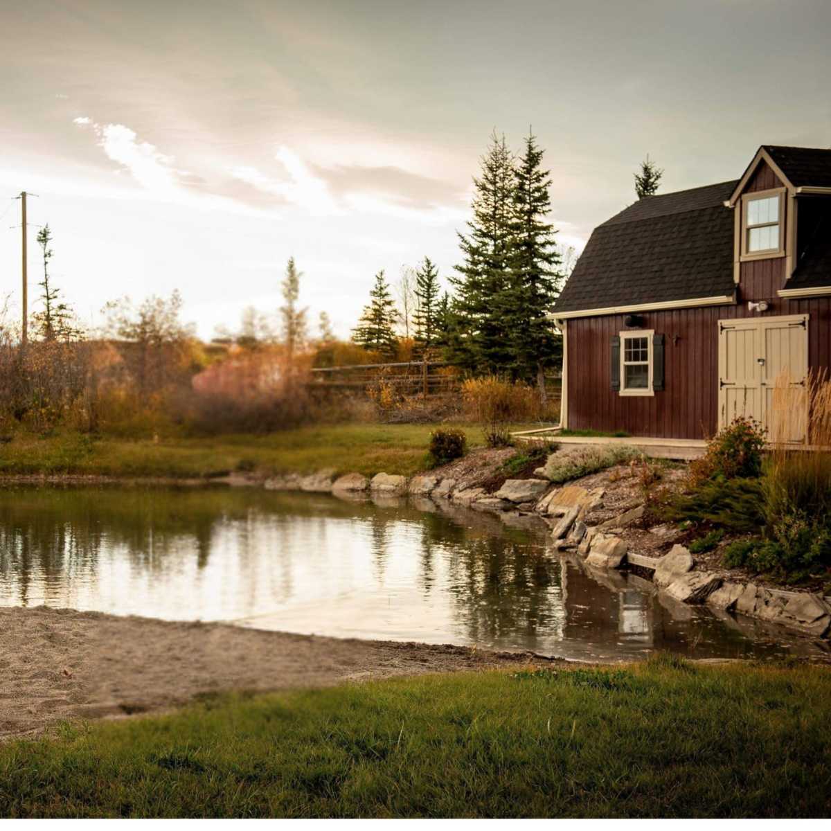Country Paradise on 15 acres with a creek, forest, barn & pond, Priddis ...