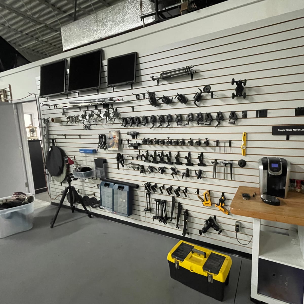 Production Studio - Video / Photo / Film/ 2-3 Sets / 4k square feet of ...