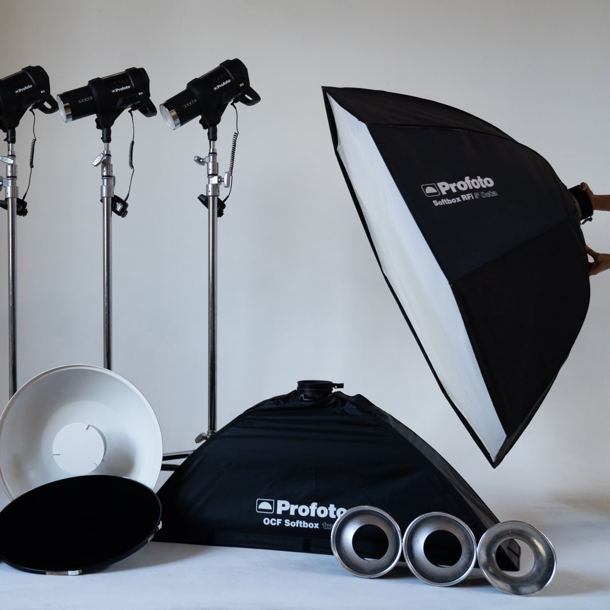 SUPER SUMMER SALE Creative Props Studio Corner Cyc Skylight Profoto ...
