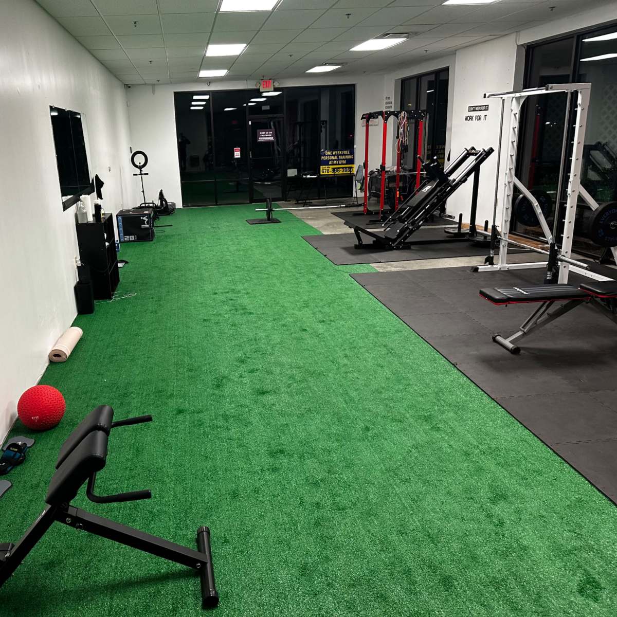 PRIVATE FREE SPACE GYM with EQUIPMENT. 20 min from ATL, Powder Springs ...