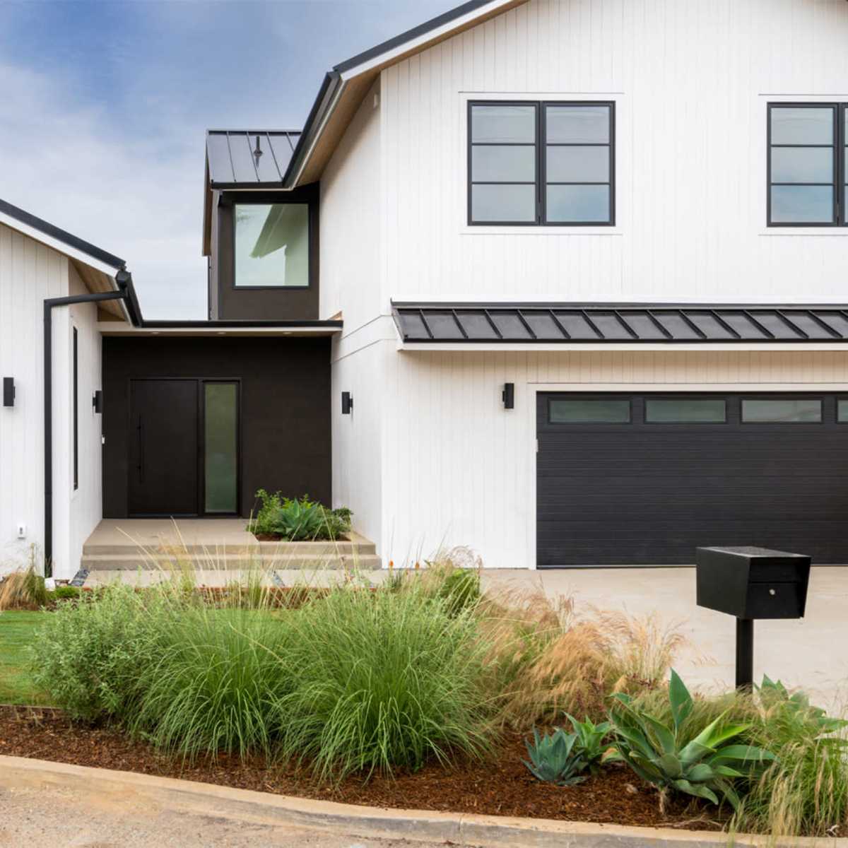 Stunning Modern Farmhouse in Encinitas: Ideal for Photoshoots, Video ...