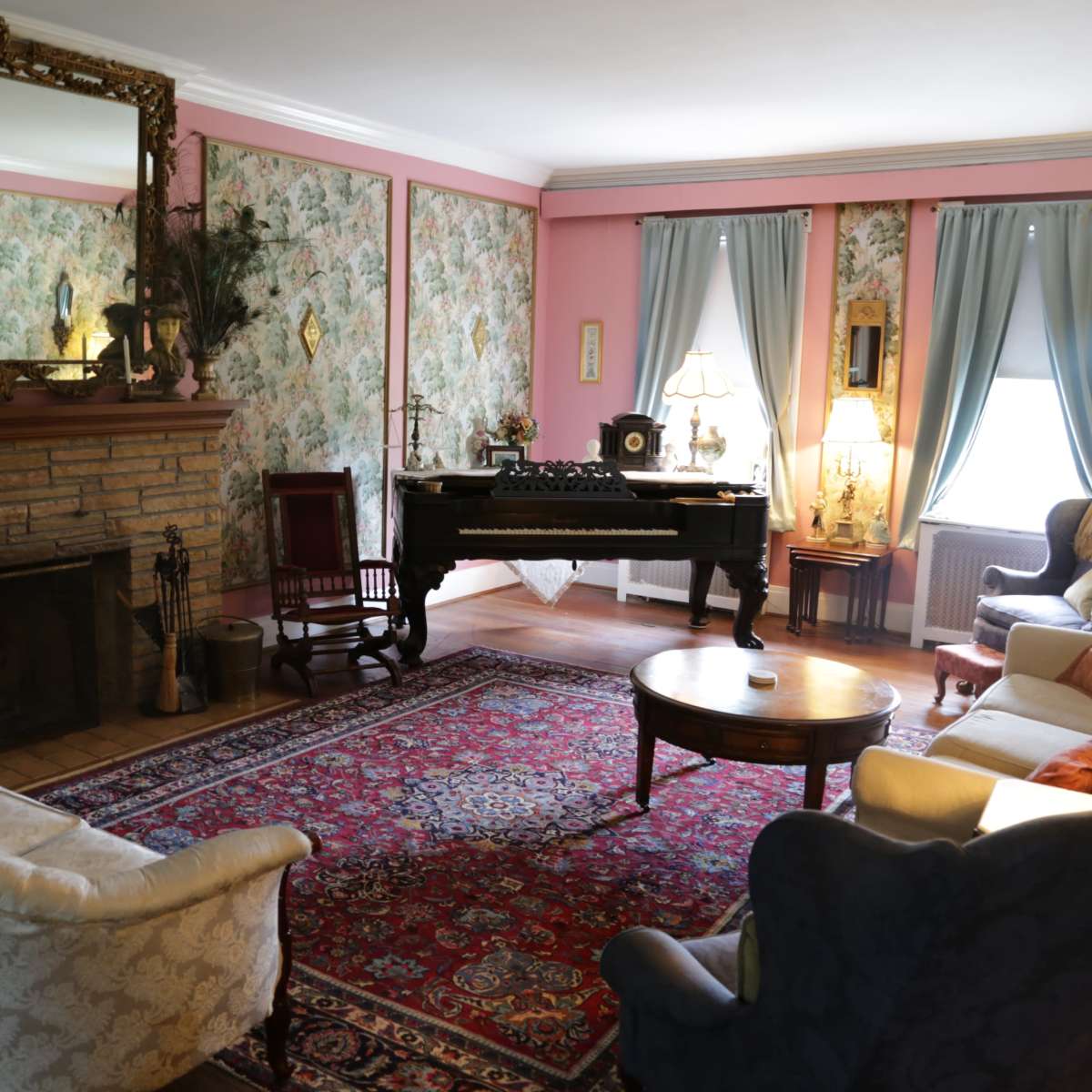 Historic & Spacious Mansion (Linville Manor), Upper Marlboro, MD ...