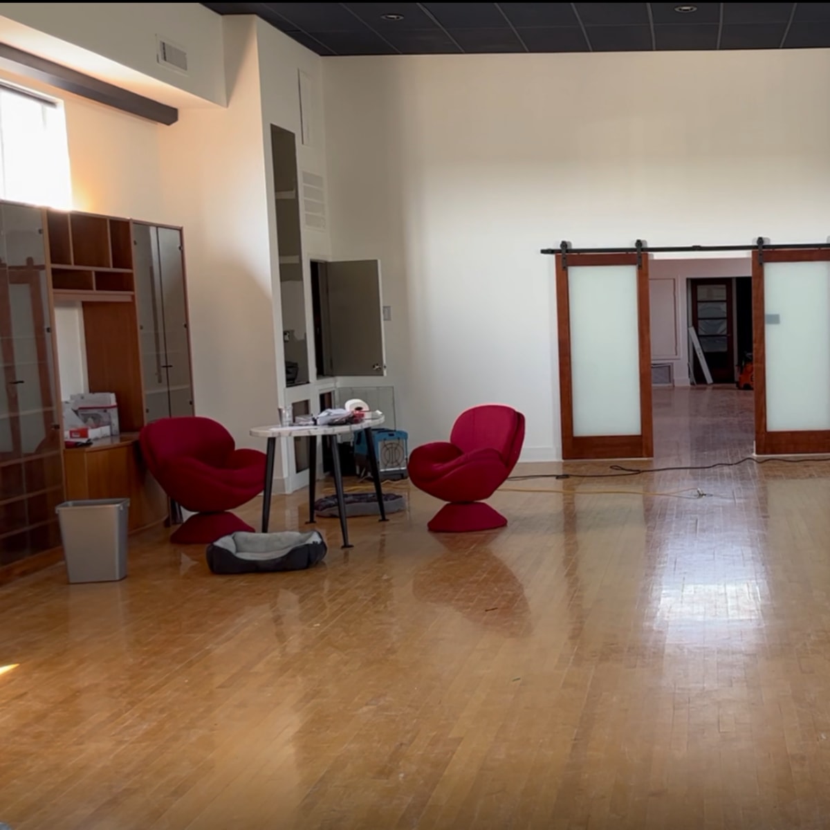 QQ ArtSpace | Art Gallery Setting for Art Galleries, Events, Business Meetings, Classes, and ...