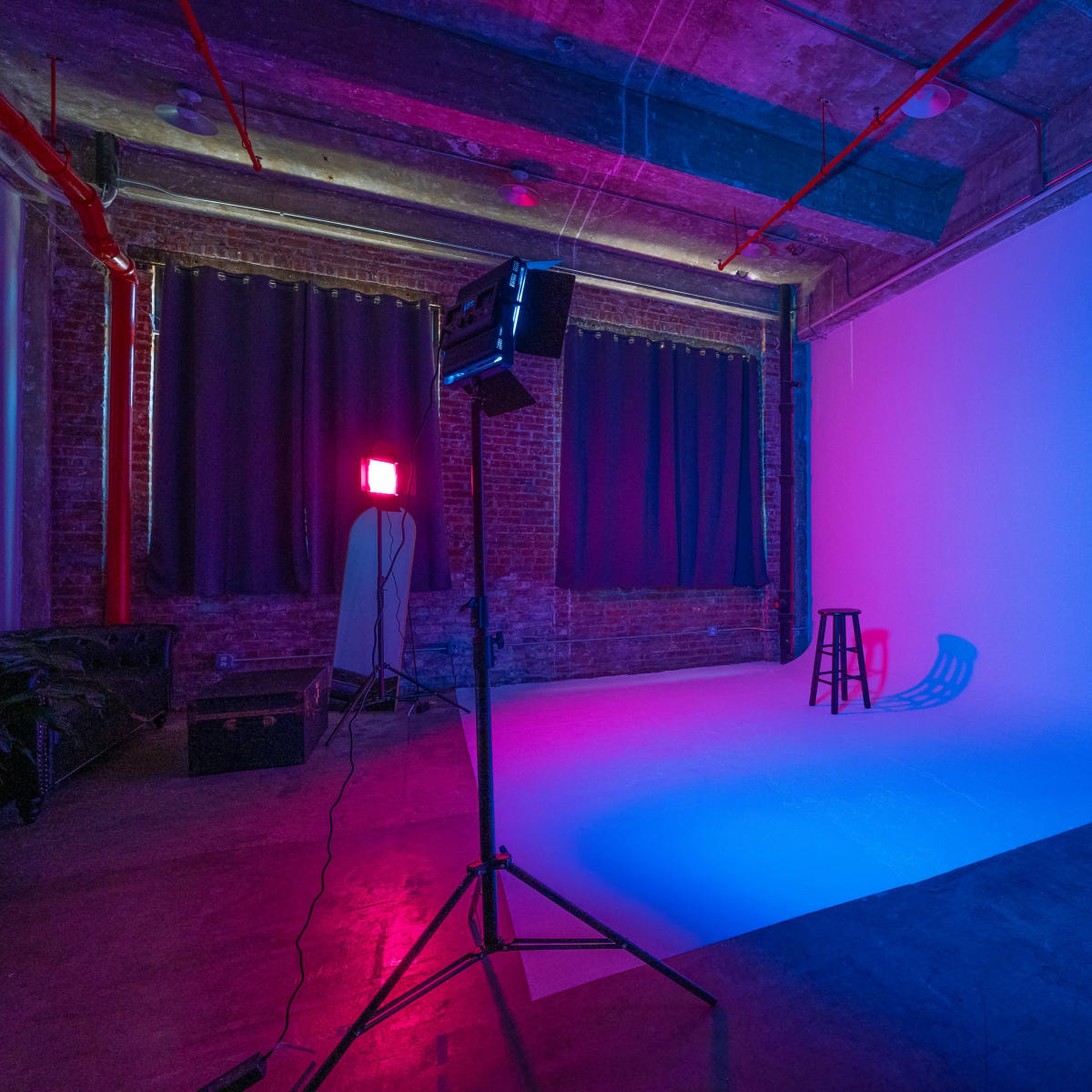 120: Affordable Natural Light Cyc Wall Studio w/ FREE Lighting ...