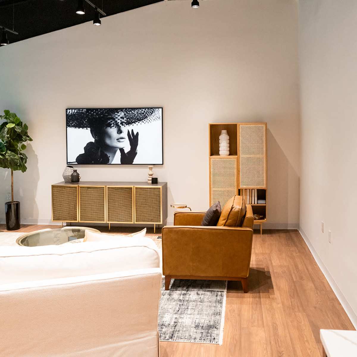 Modern, industrial fully furnished garage condos, Fort Worth, TX ...