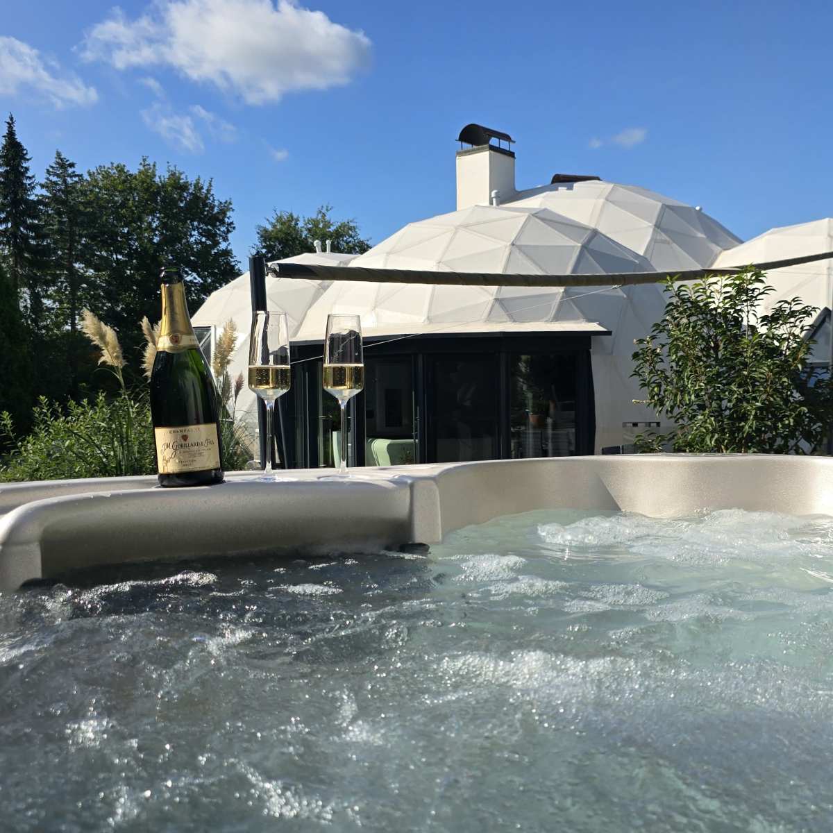 Einzigartiges Kuppelhaus mit Lagerhalle, Bad Bentheim | Production ...