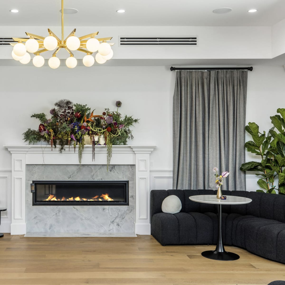 Massive Modern Smart Farmhouse w/ Pool, Los Angeles, CA | Production ...