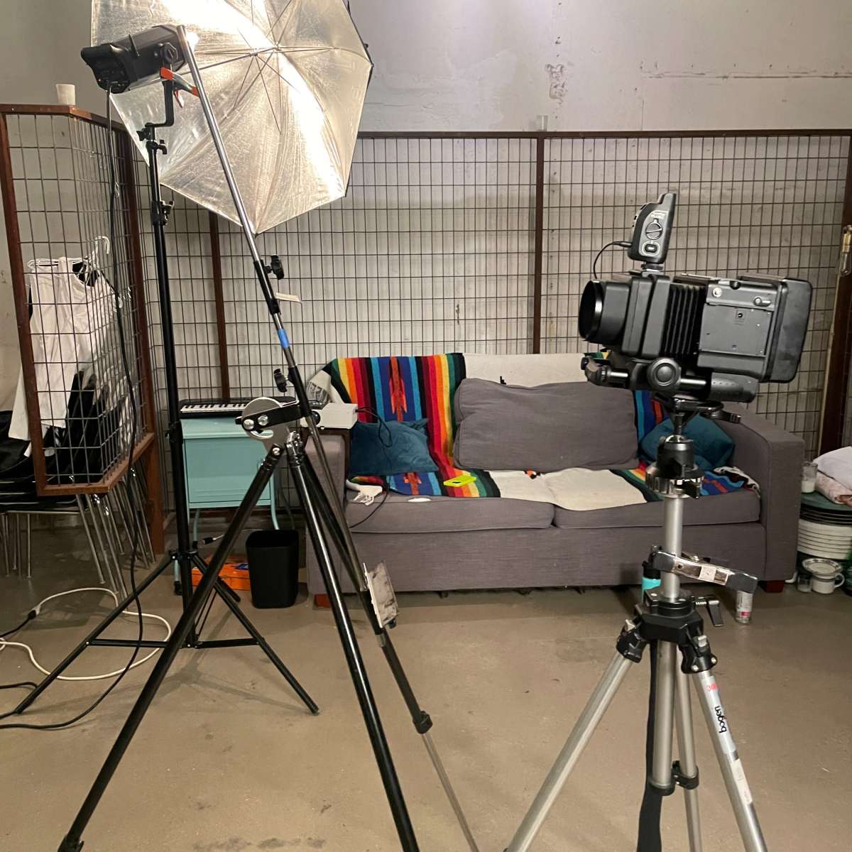 Industrial-style studio with high ceilings in the heart of downtown ...