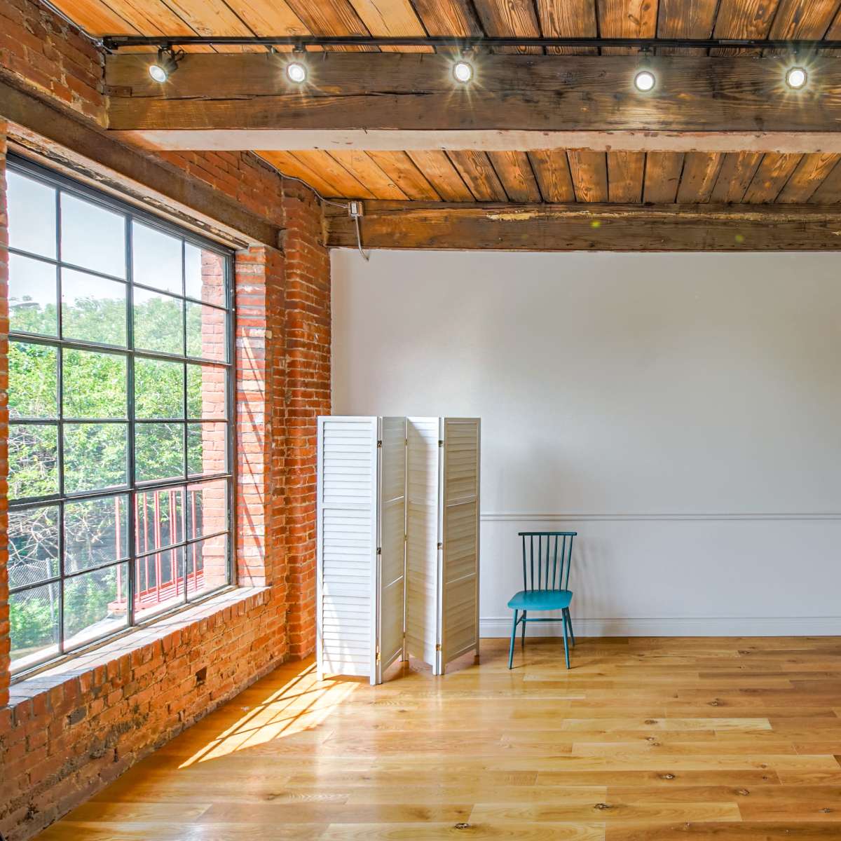 Westcott lighting equipment included - Historic Brick studio Featuring ...