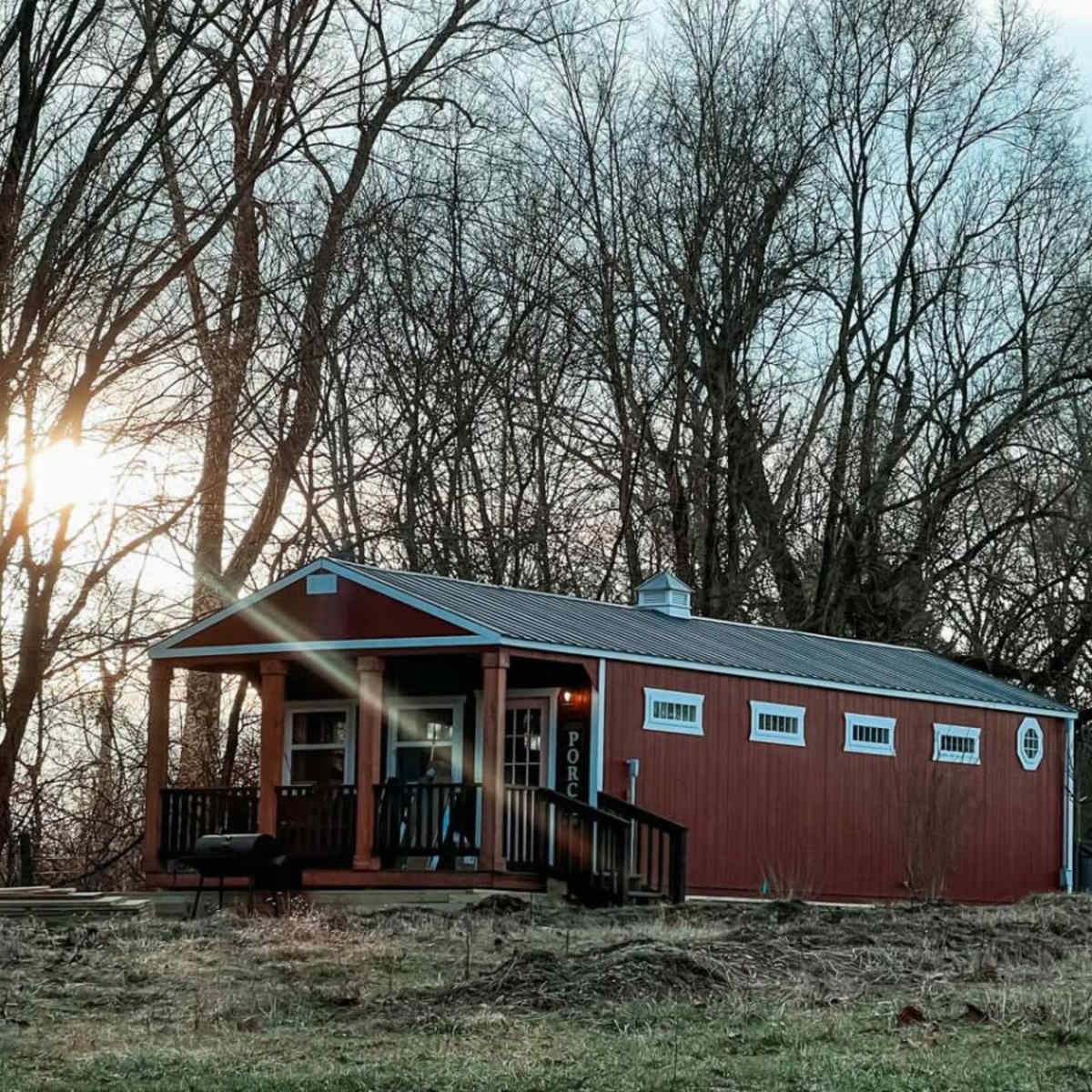 Ruby’s Red Cabin Hot Tub Nature Horses Indy, Indianapolis, IN | Event ...