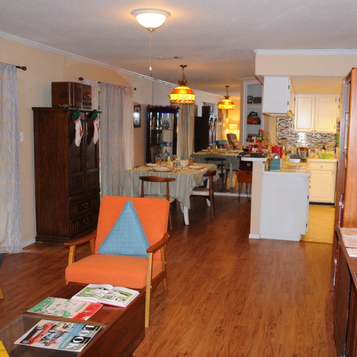 Retro Themed Home, Houston, TX | Production | Peerspace