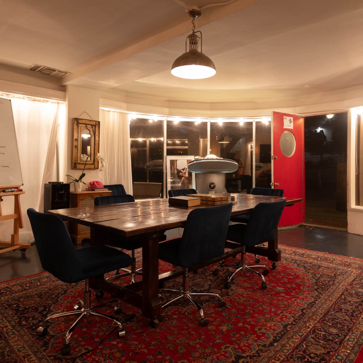 ICONIC CROSSROADS OF THE WORLD ARTISTIC OFFICE SPACE WITH THE ROOFTOP ...