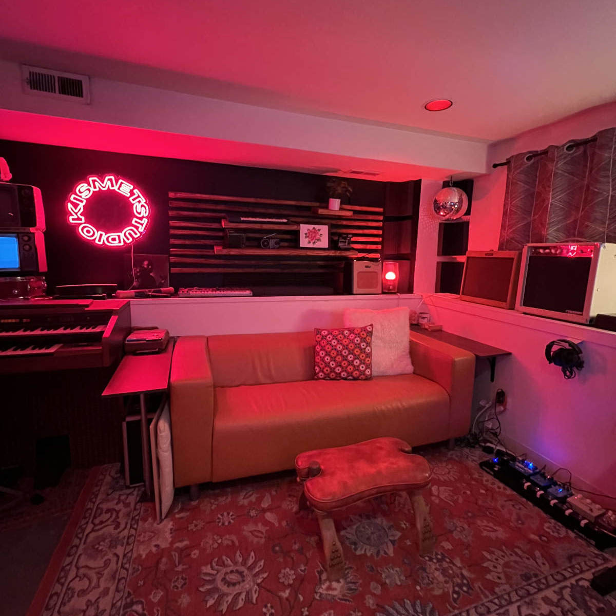 Creative Recording Studio, Ideal for Music, Podcasts, & Beyond ...