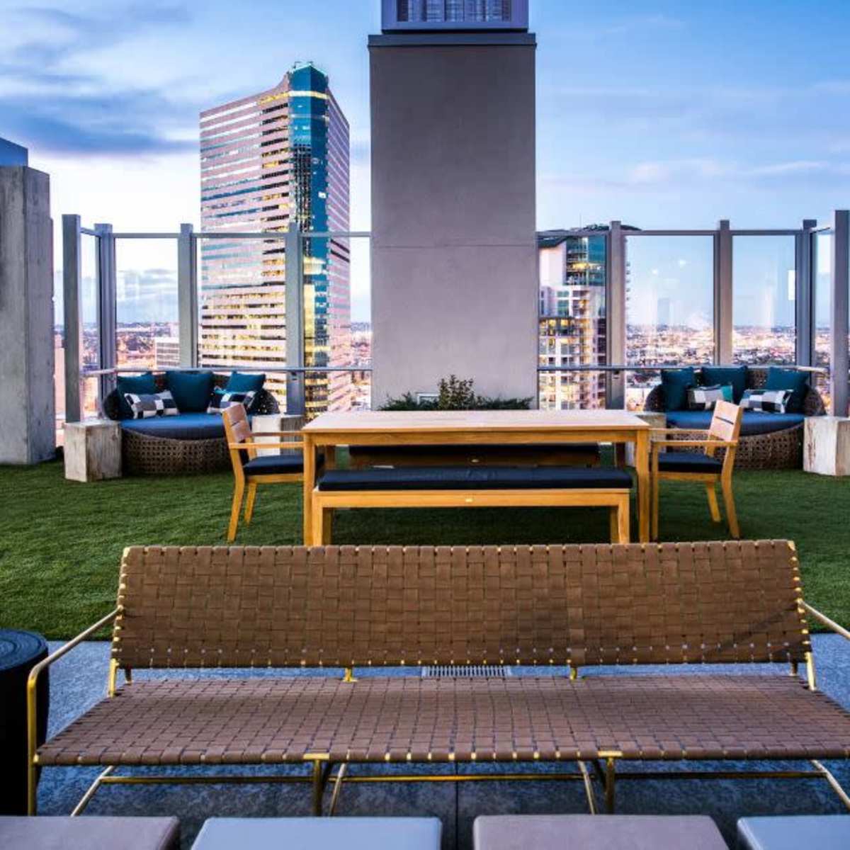 Downtown Rooftop SkyDeck with Spectacular Skyline View, Denver, CO ...