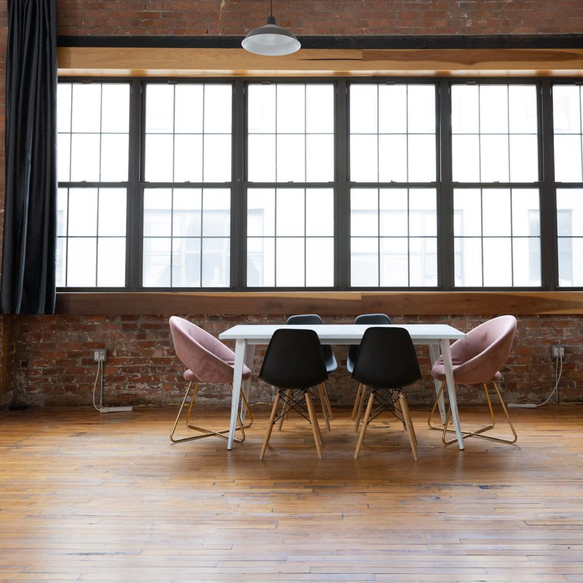 Bushwick Photo Studio with Industrial Loft Windows, Brooklyn, NY ...