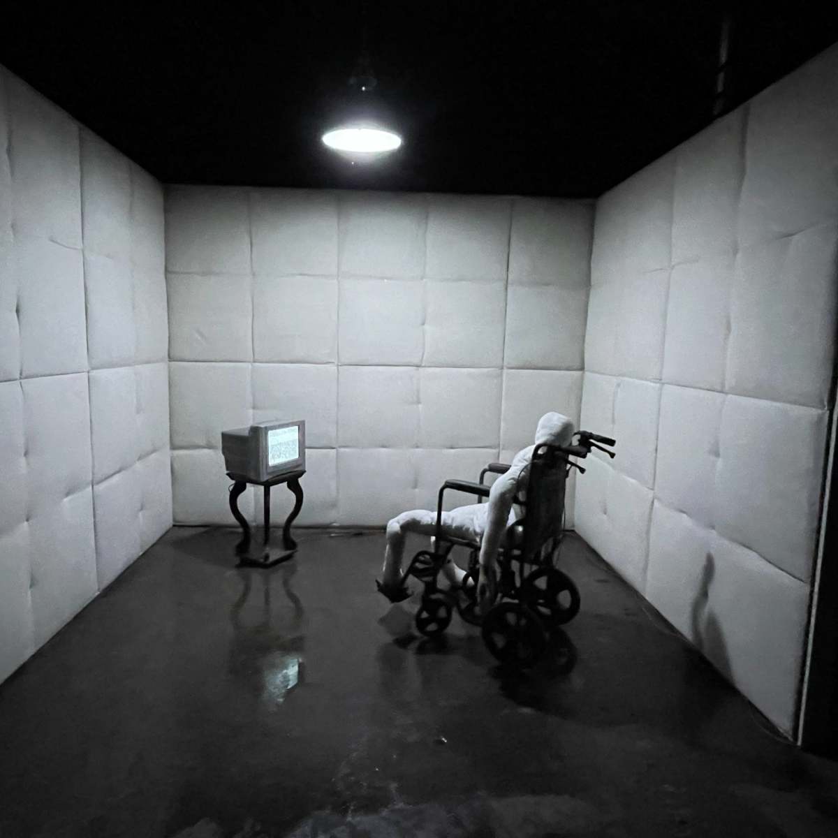 Mental Asylum Set - Padded room, Los Angeles, CA | Production | Peerspace
