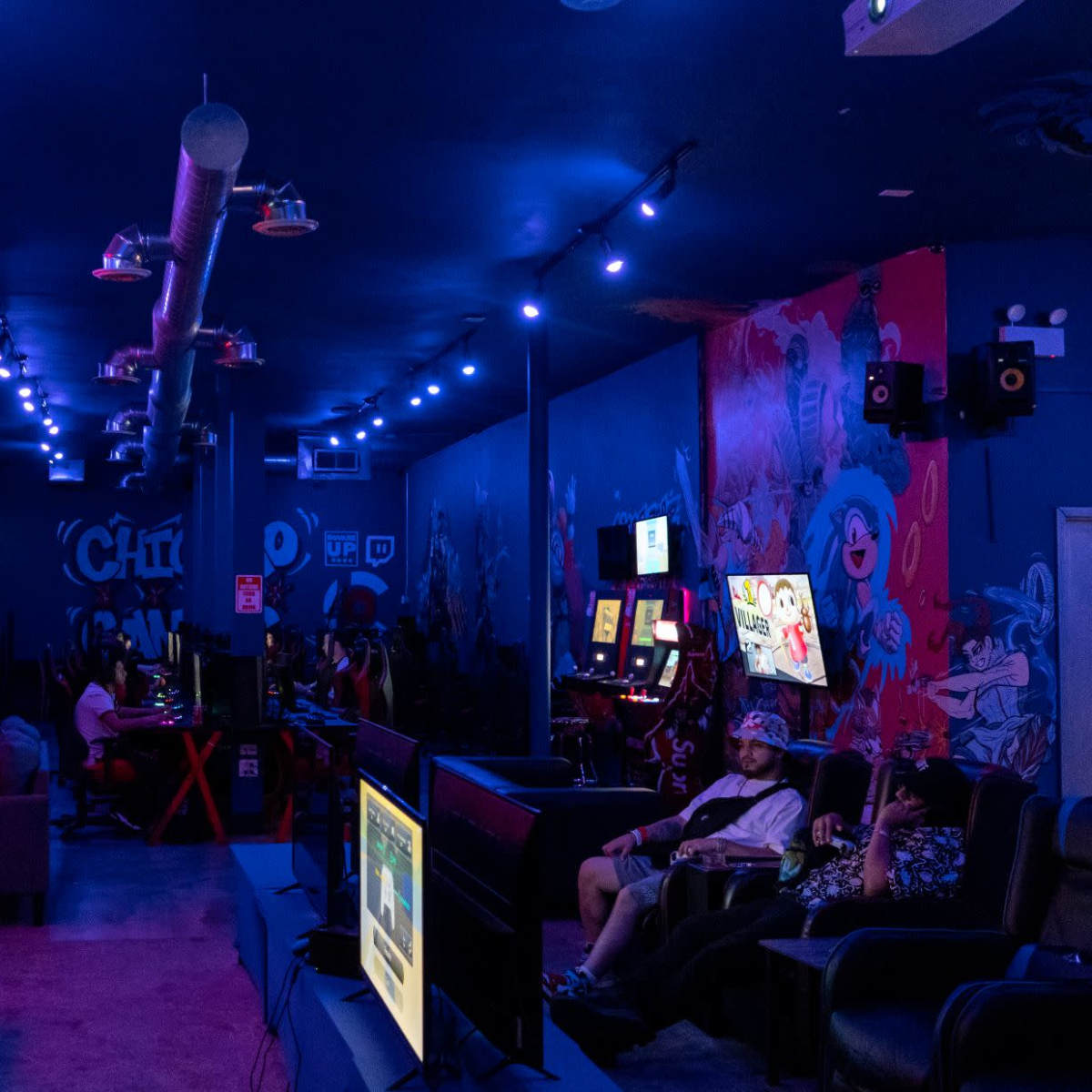 Midlane Esports | Gaming Lounge with bar, CHICAGO, IL | Event | Peerspace