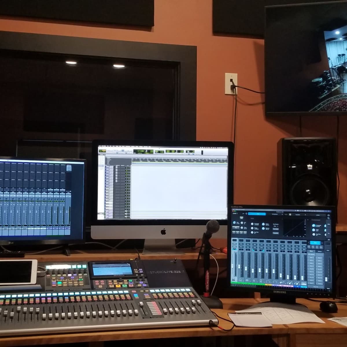 Box Set Studios | An Industrial Roomy Open Space Studio, Fletcher, NC ...