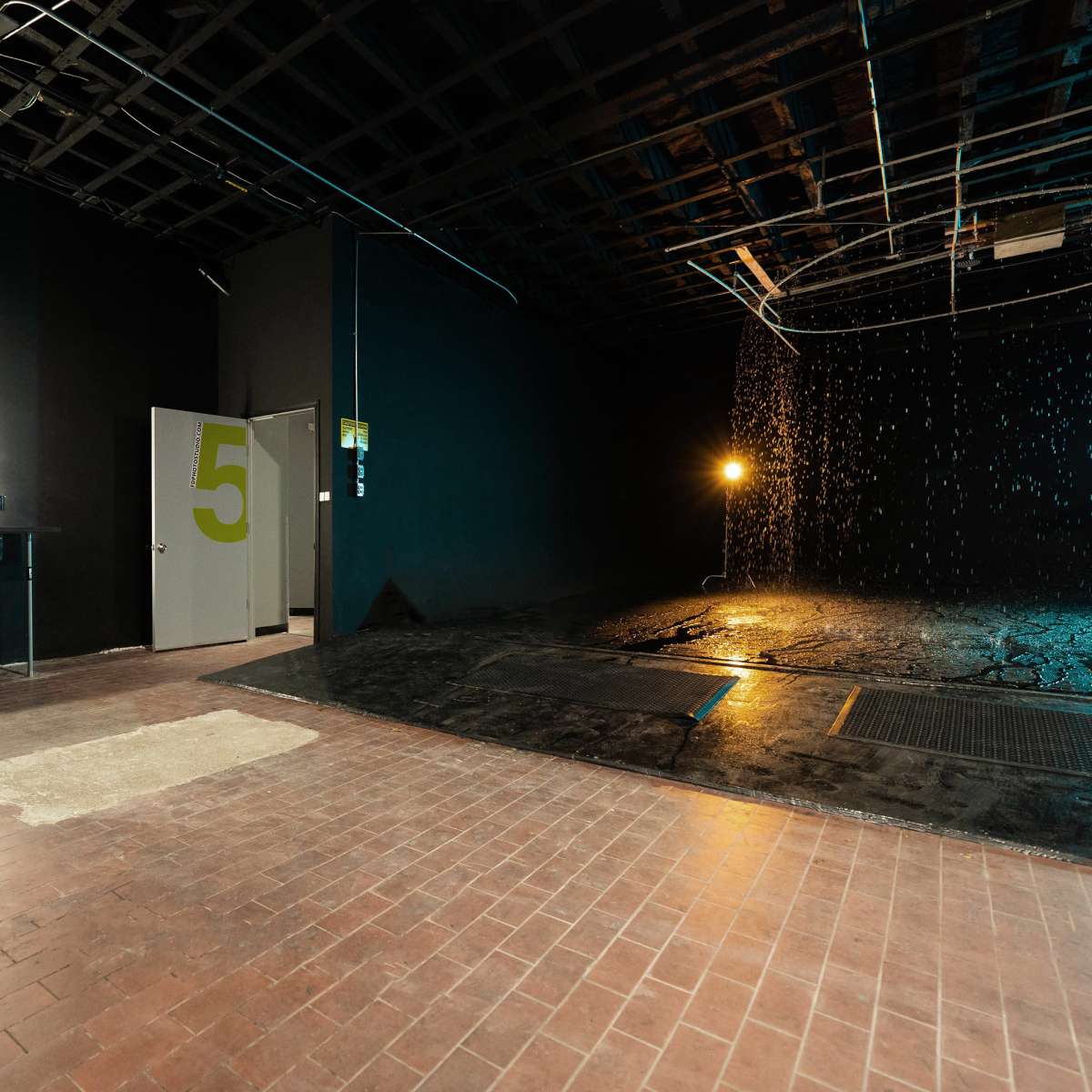 Rainroom. Car Photo Studio for rent with a large black cyclorama wall ...