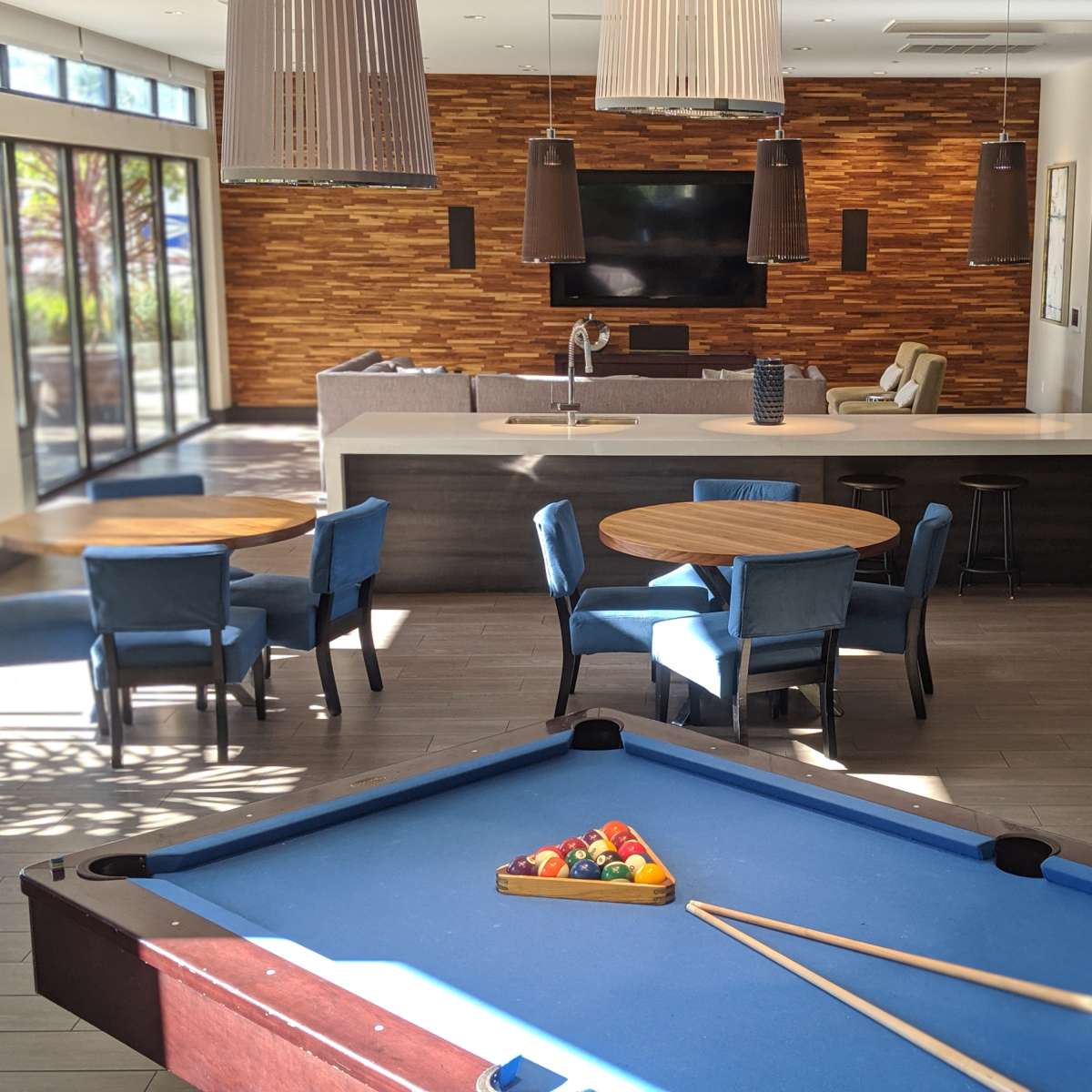 Gorgeous Indoor Lounge Space in Dublin, CA near to Hwys & Public ...