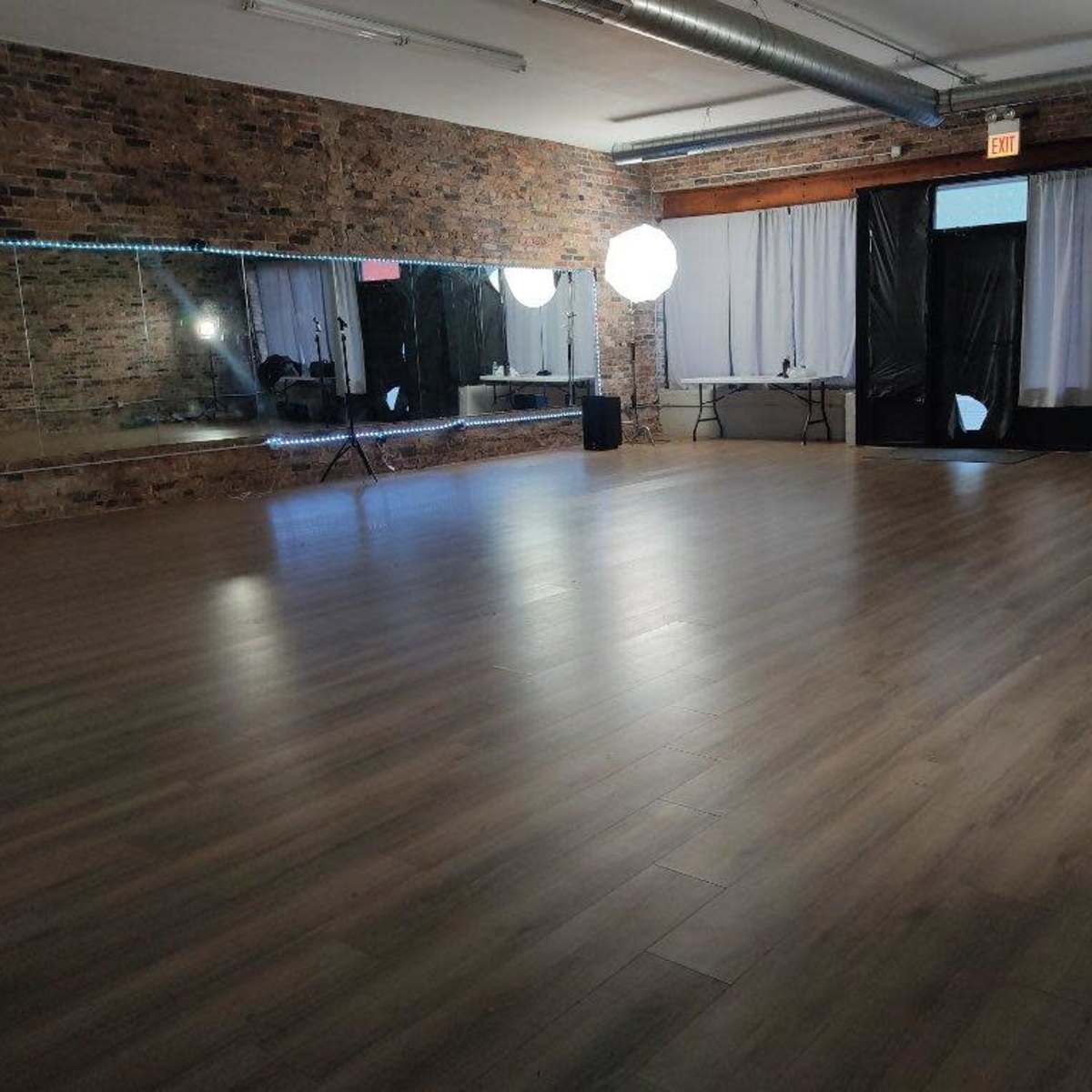 Dance Studio with Large Space, Chicago, IL | Event | Peerspace