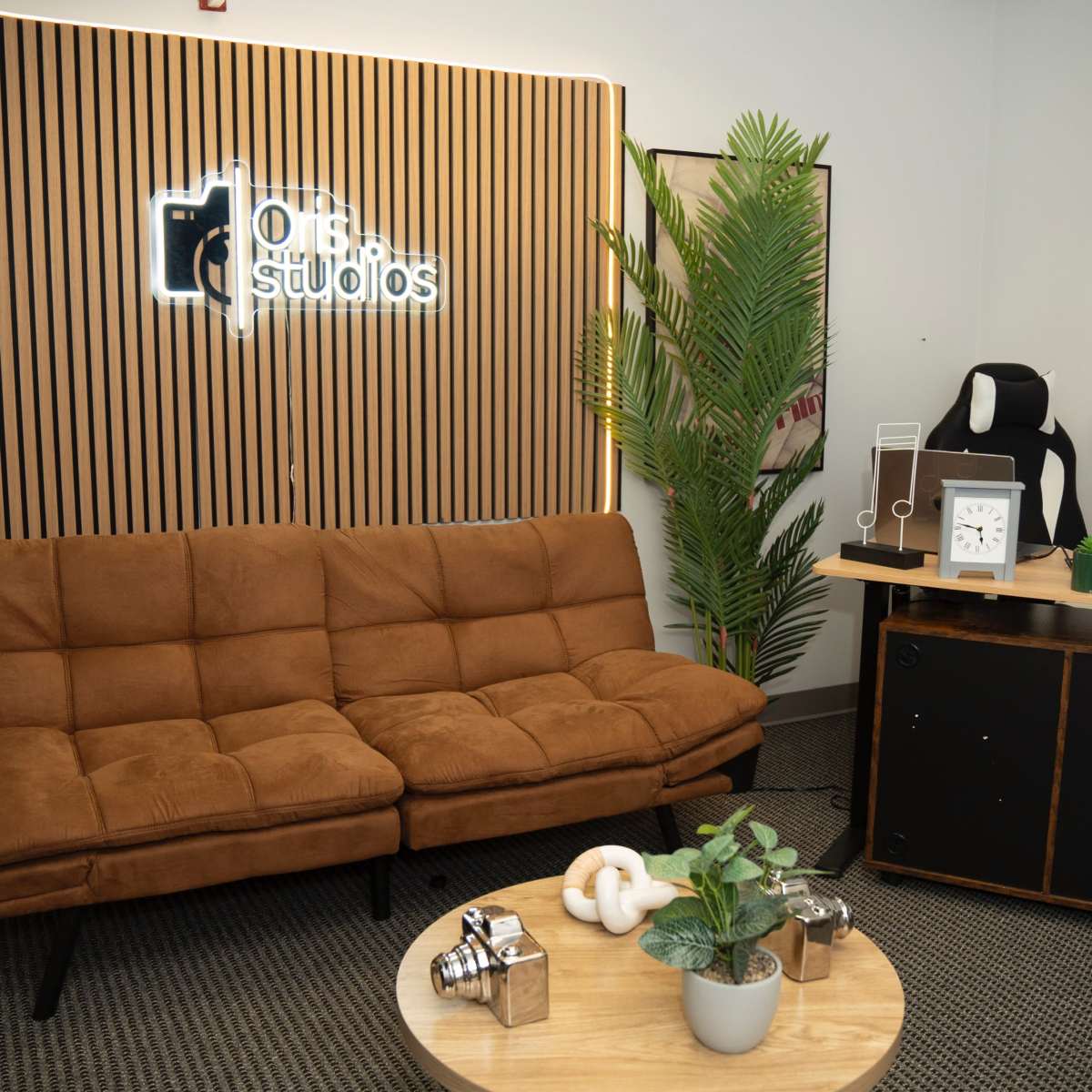 6 Creative Sets in 1 Photo Studio: Lifestyle, Family, Natural Light ...