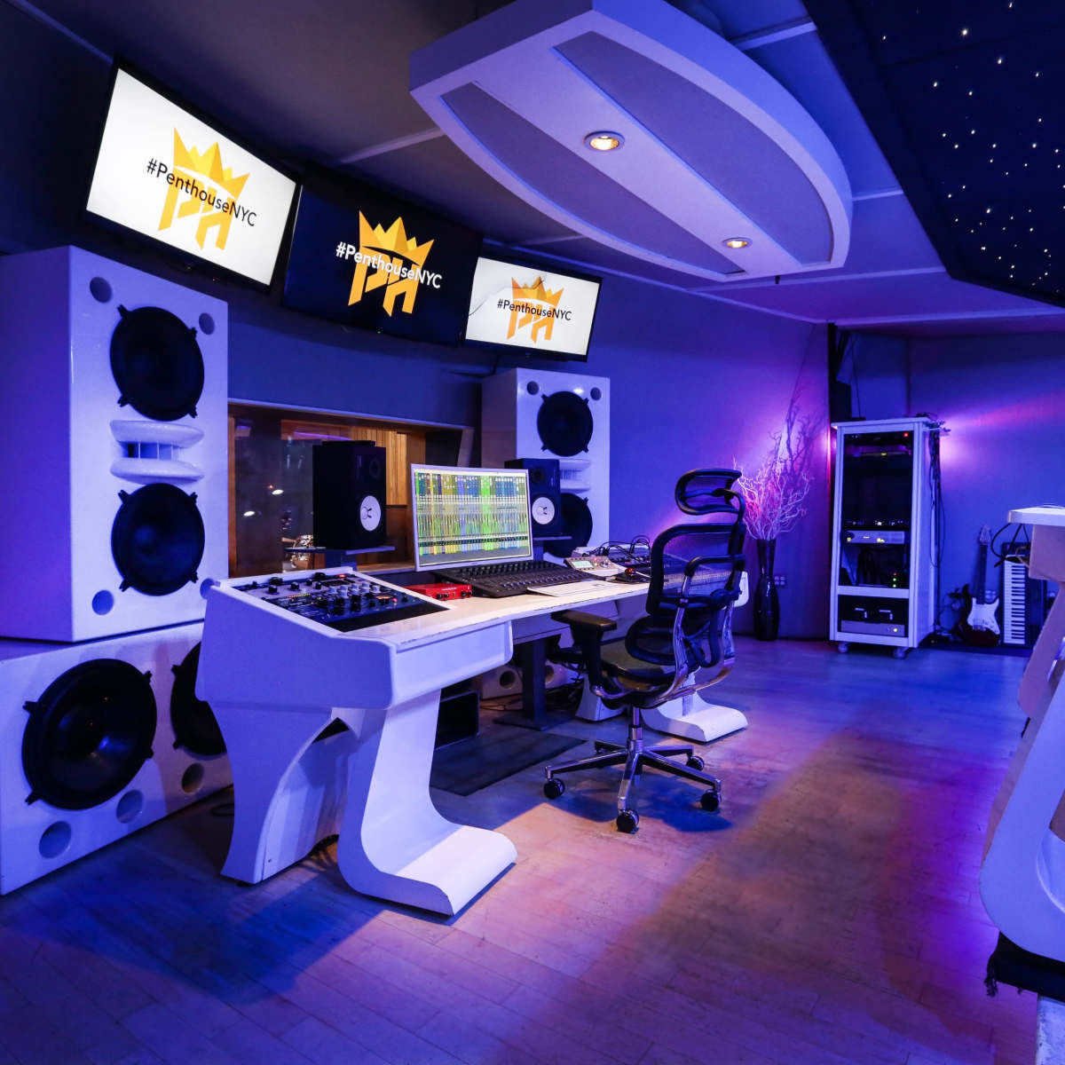 Futuristic Recording Studio with private balcony views over Times ...