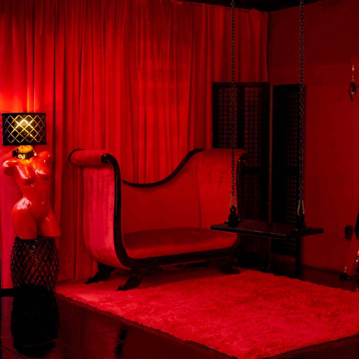 The Red LOFT 1500SF Creative Studio, Houston, TX | Production | Peerspace
