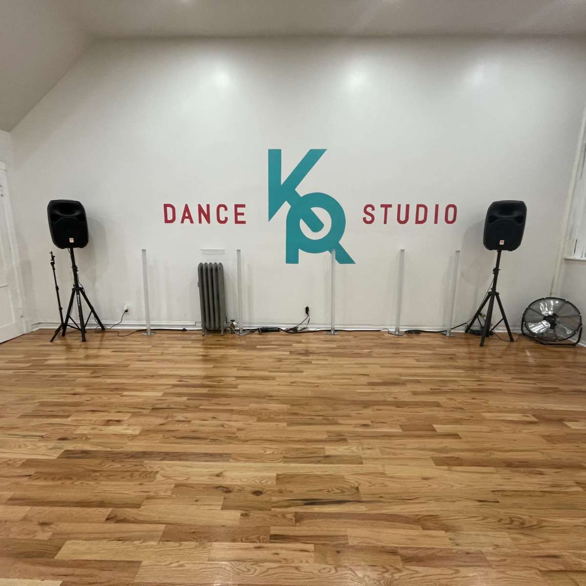 Albany Park/Irving Park Dance Studio, Chicago, IL | Event | Peerspace